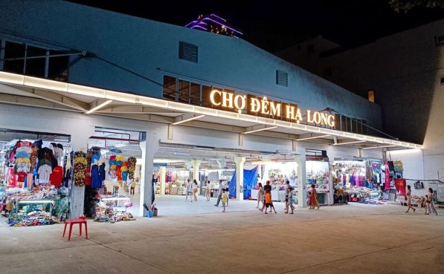 Chợ đêm Hạ Long: Kinh nghiệm đi, ăn gì, mua gì từ A-Z